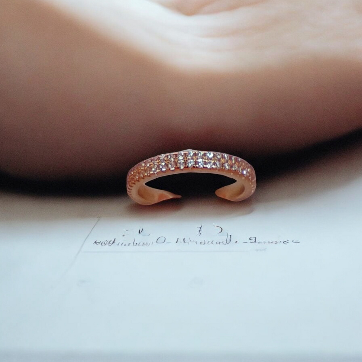 Rose gold double line diamond ring – BhuuuBrands